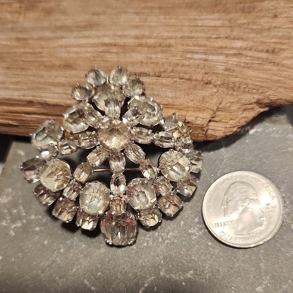 Jewelry | Vintage Brooch Beautiful Design | Poshmark
